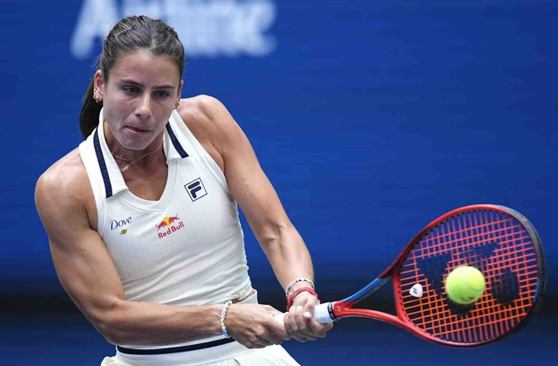 Emma Navarro's Racquet - Player Profile